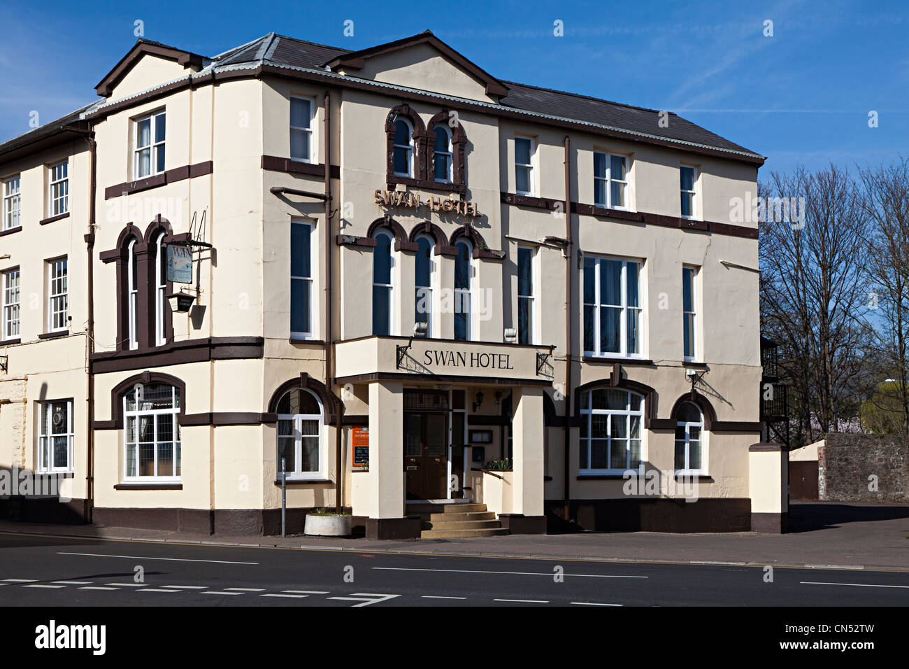 Swan Hotel, Abergavenny, Wales, UK Stock Photo - Alamy