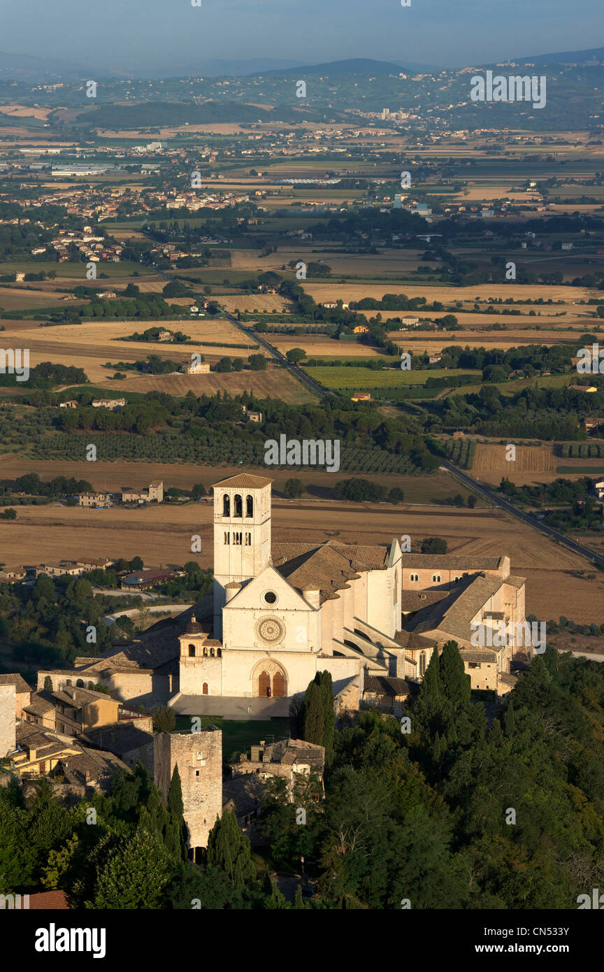Basilica san francesco assisi umbria hi-res stock photography and ...