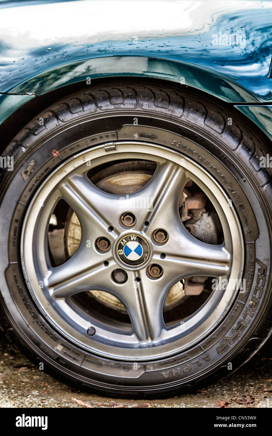 Wheel of a BMW Z3 roadster car Stock Photo - Alamy