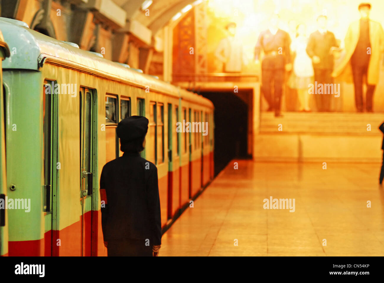 Pyongyang subway hi-res stock photography and images - Alamy