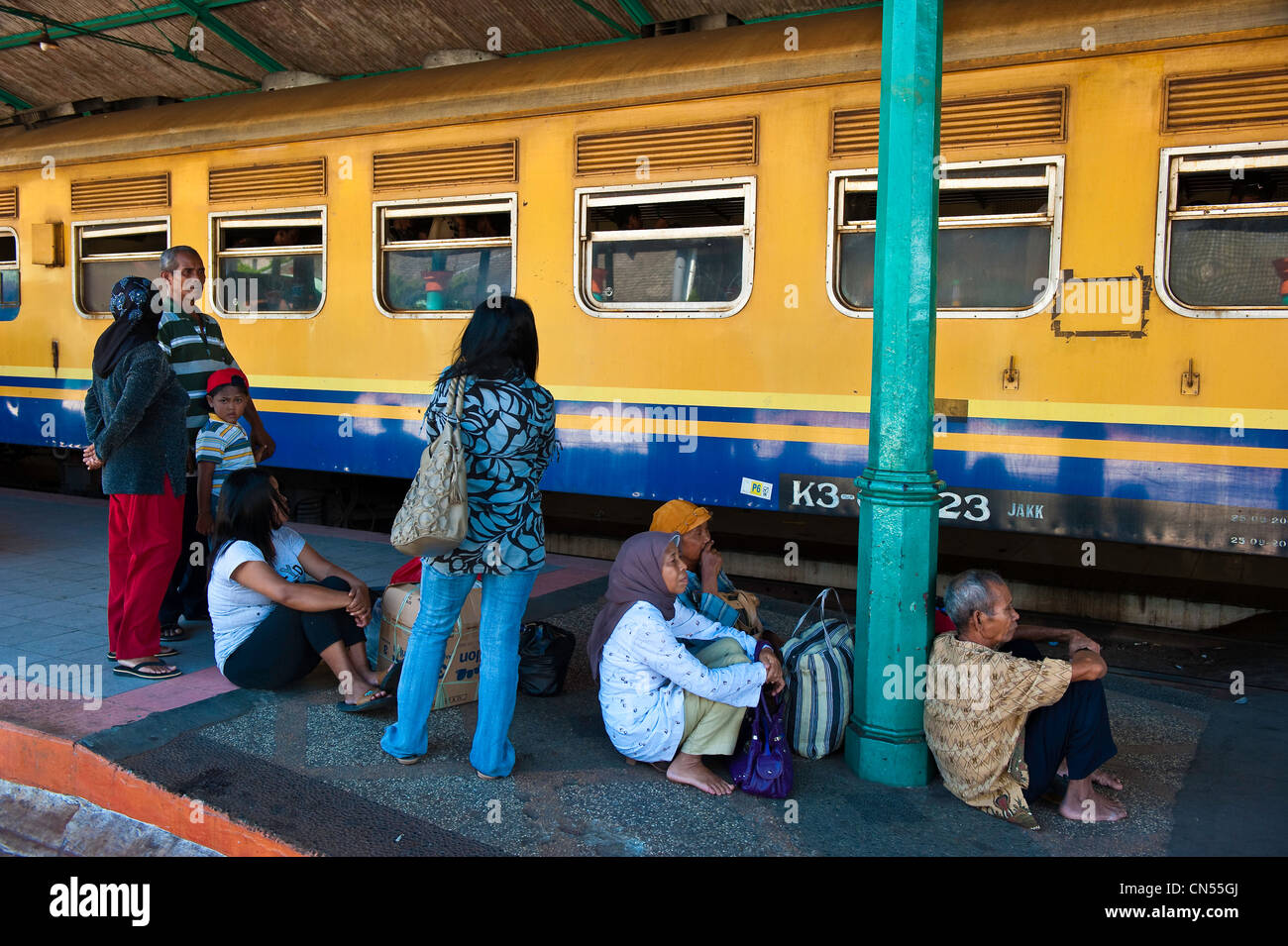 Java platform hi-res stock photography and images - Alamy