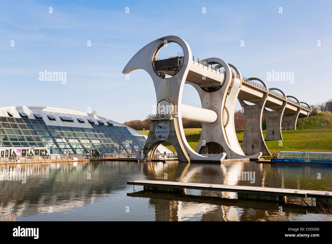 The Falkirk Wheel boat lift on the Union Canal, Falkirk, Scotland Stock ...