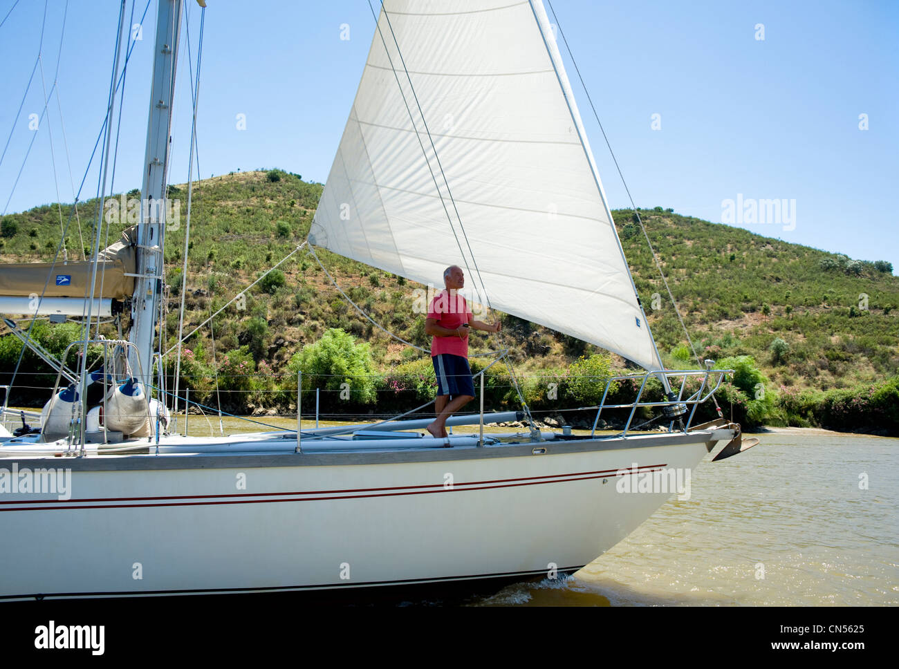 Yachtsman hi-res stock photography and images - Alamy