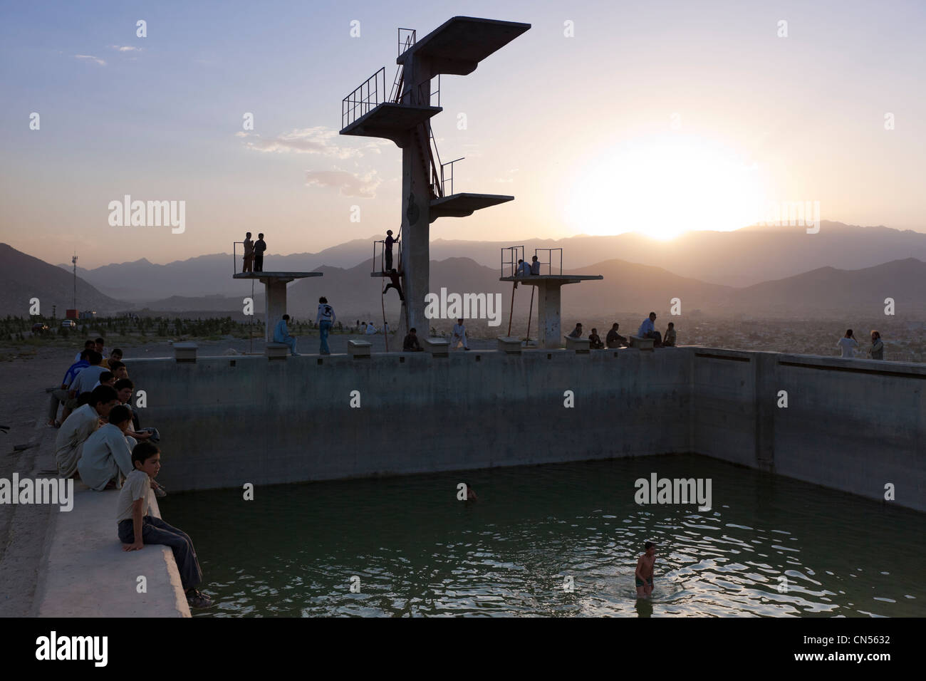 Afghanistan, Kabul, Bibi Maru Hill, boys playing in an abandonned ...