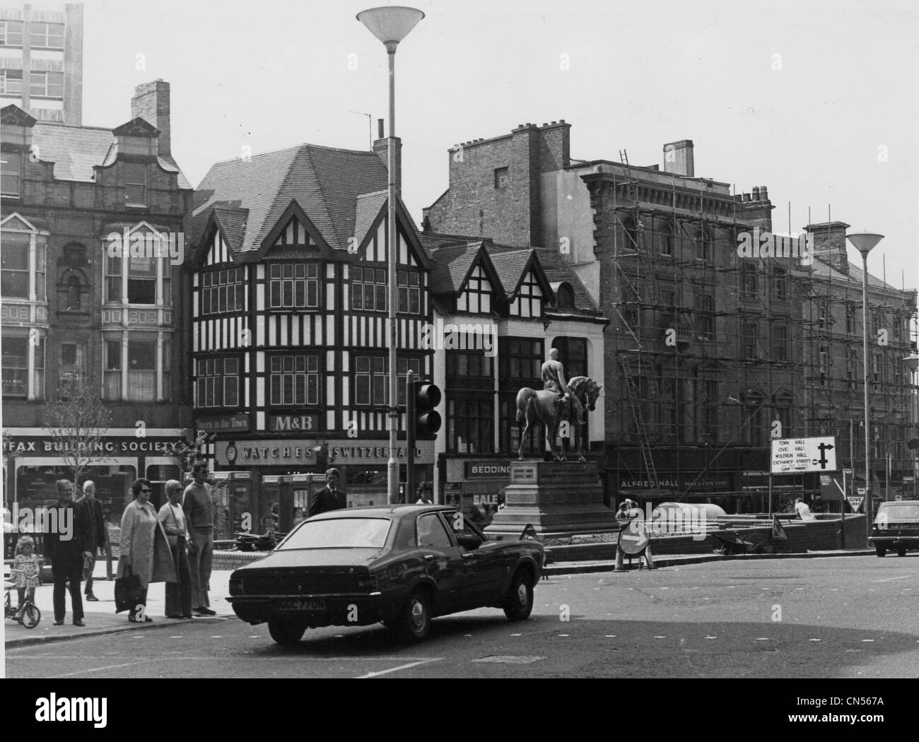 Queen Square, Wolverhampton, late 20th century Stock Photo - Alamy