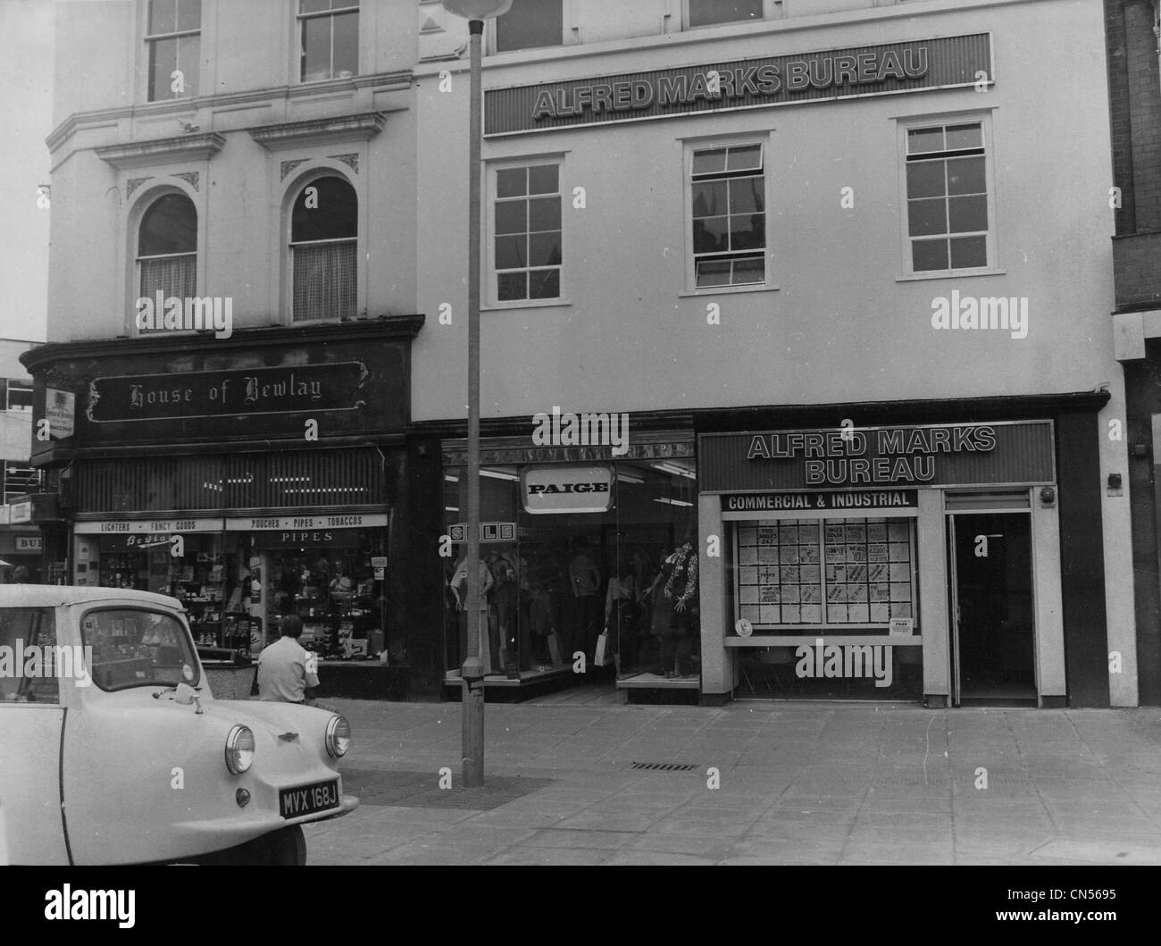 12 aug 1975 hi-res stock photography and images - Alamy