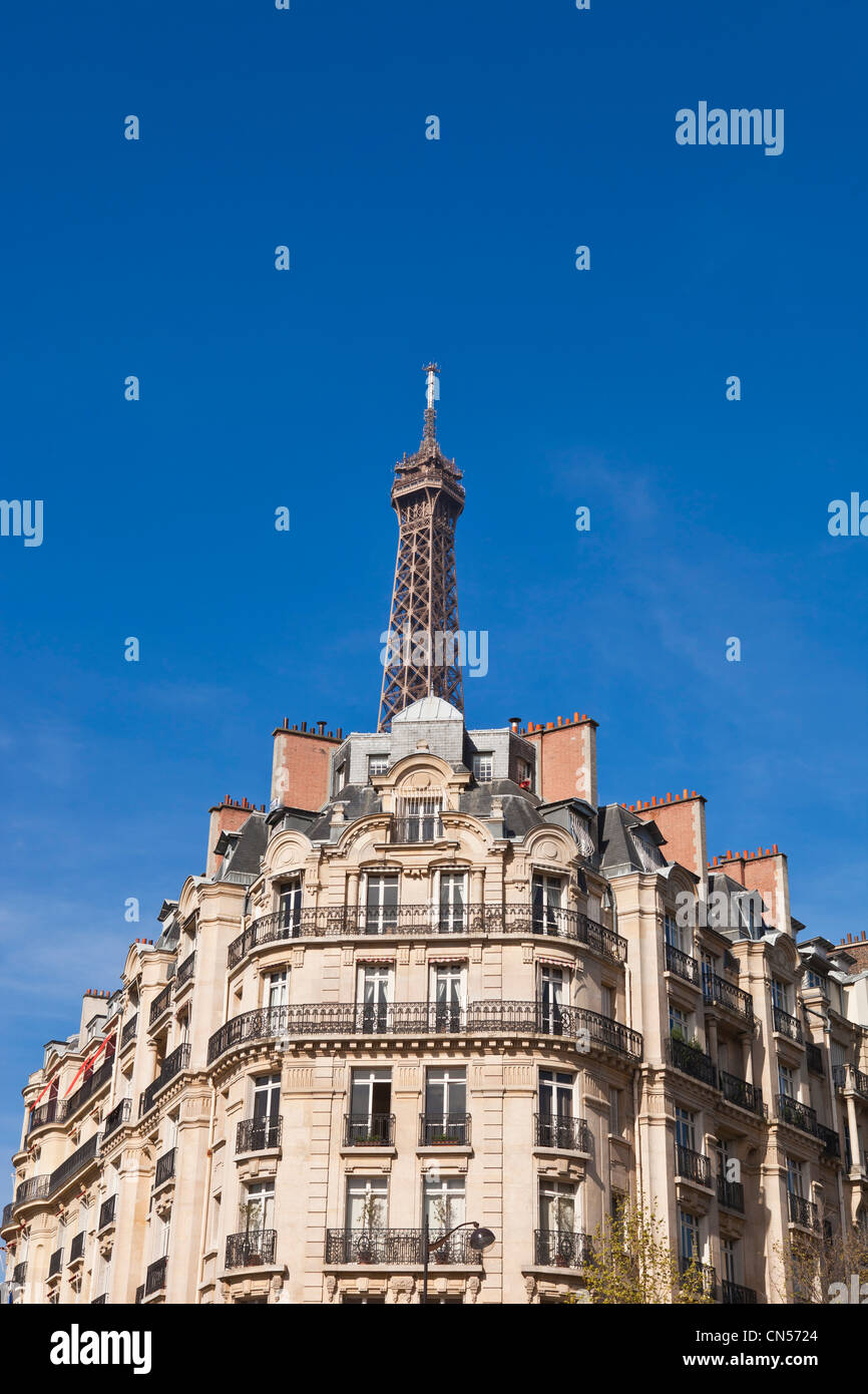 Facade building paris hi-res stock photography and images - Alamy