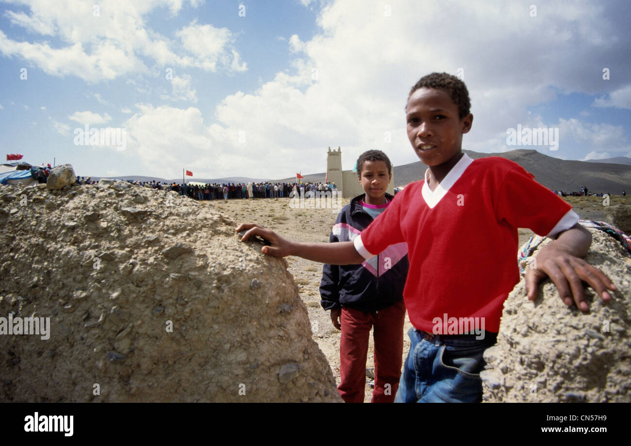 Two children in the Moroccan Atlas, Morocco Stock Photo - Alamy