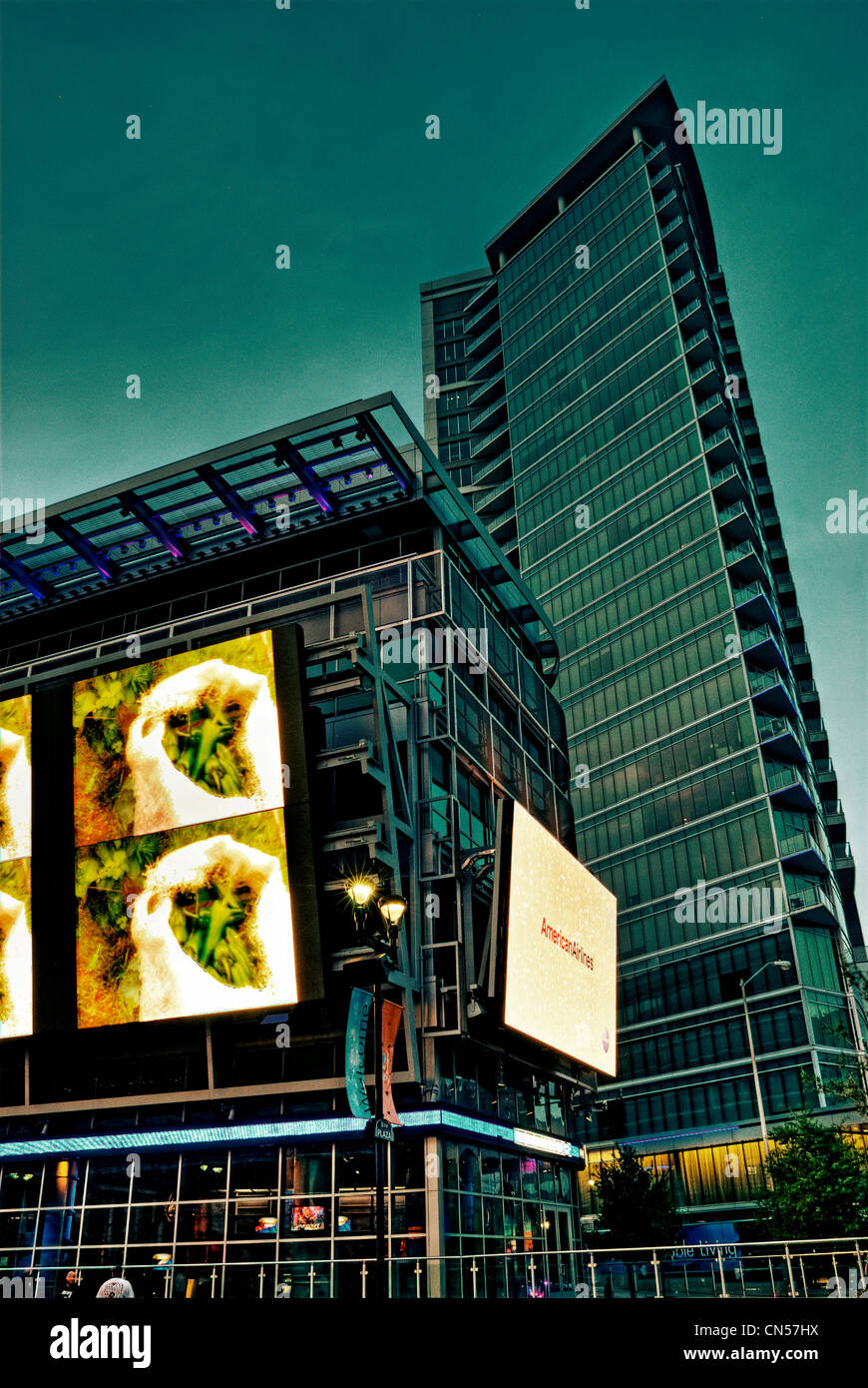 Dallas tv hi-res stock photography and images - Alamy