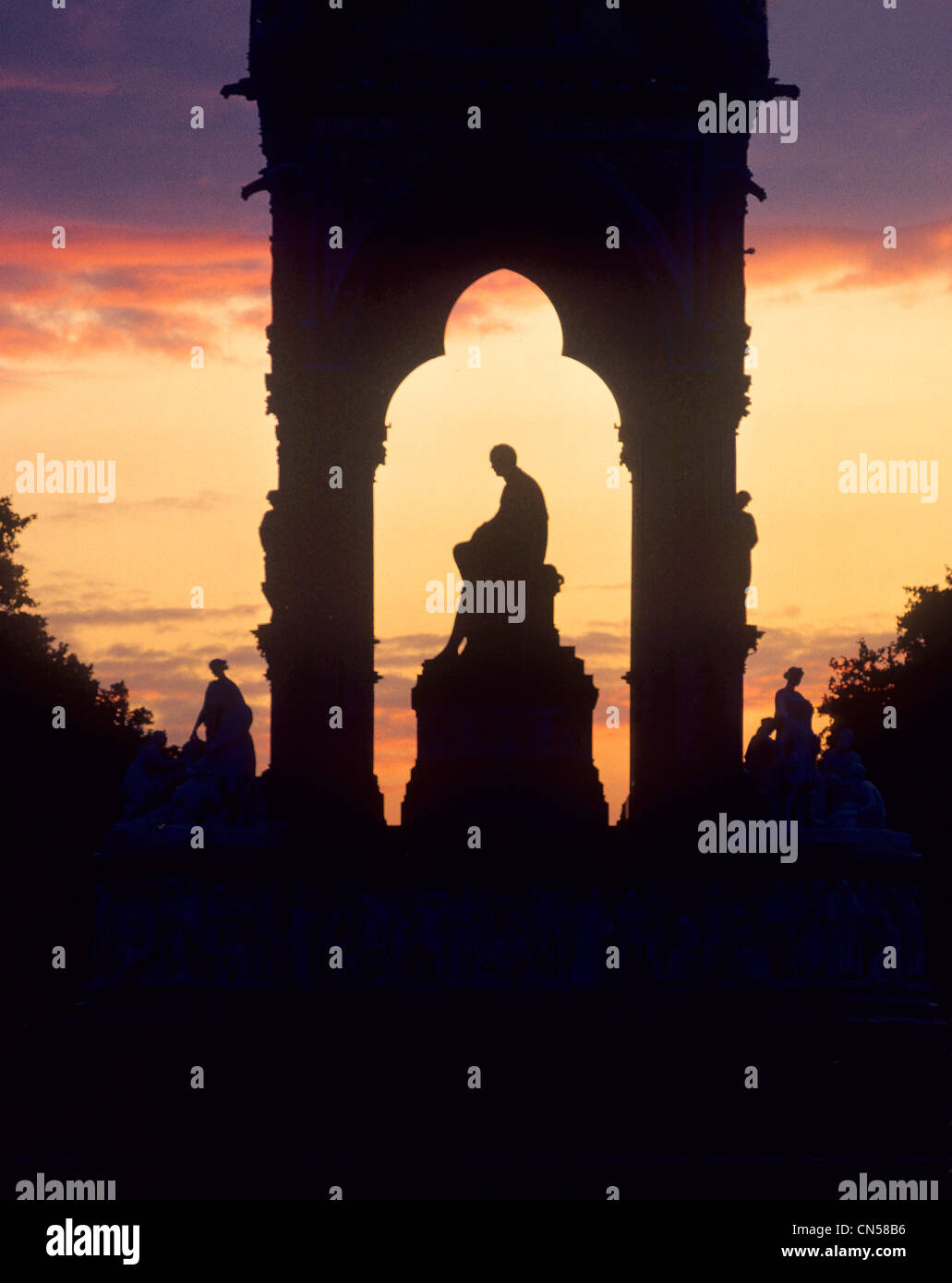 Albert Memorial, silhouette, London England UK Kensington Gardens ...