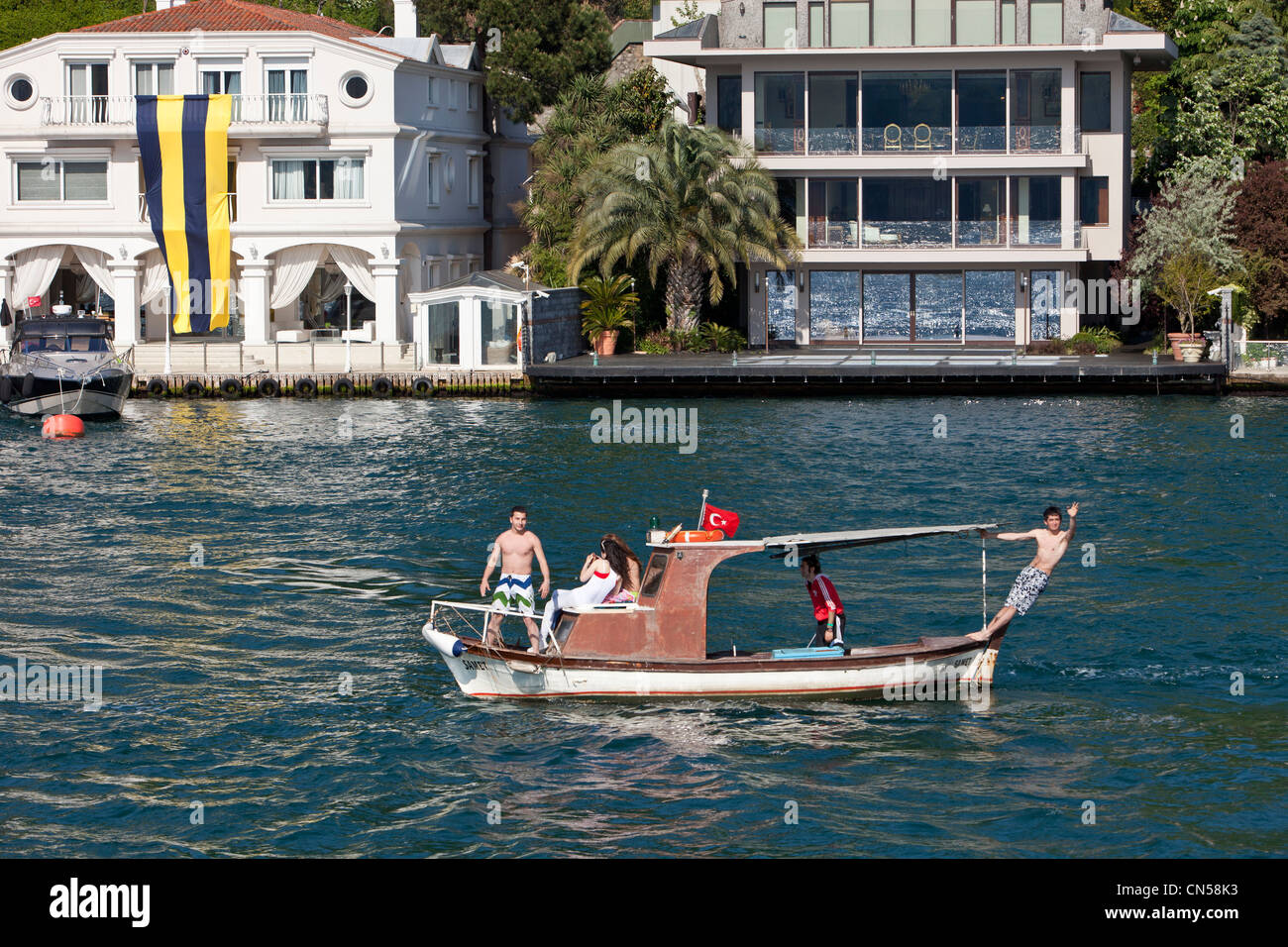 Yali hi-res stock photography and images - Alamy