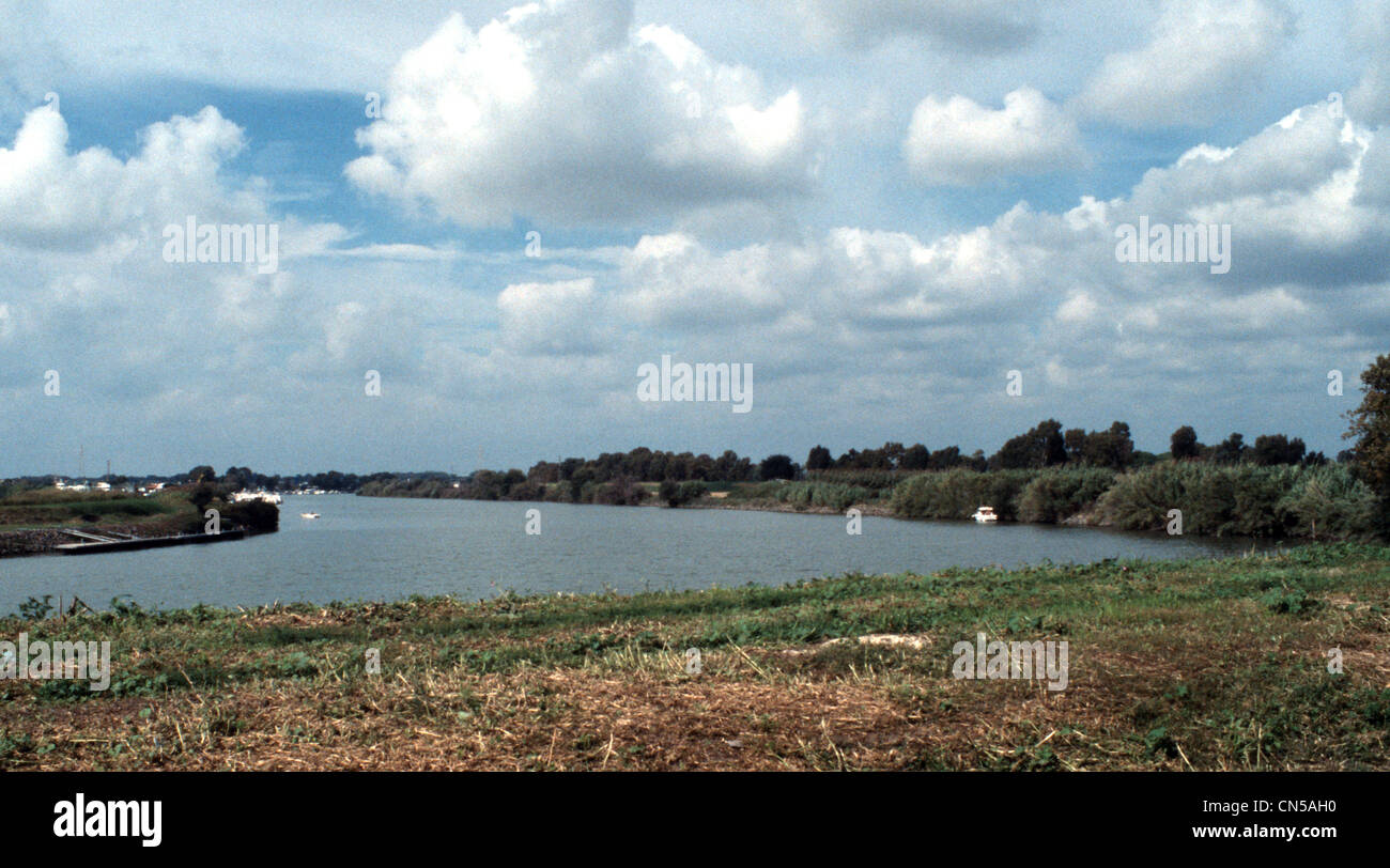 Tiber river ostia hi-res stock photography and images - Alamy