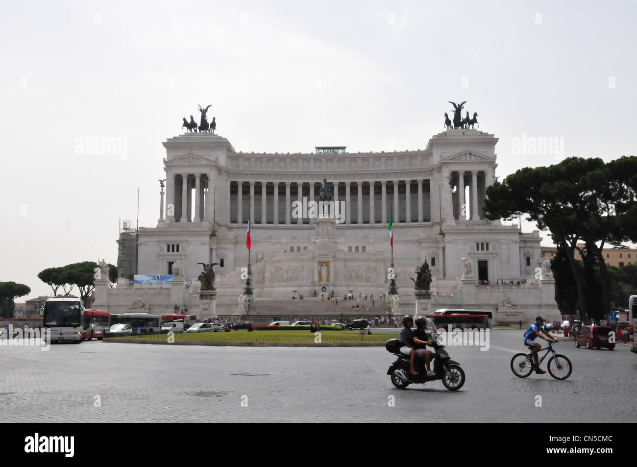 Victor Emmanuel Monument Stock Photo - Alamy