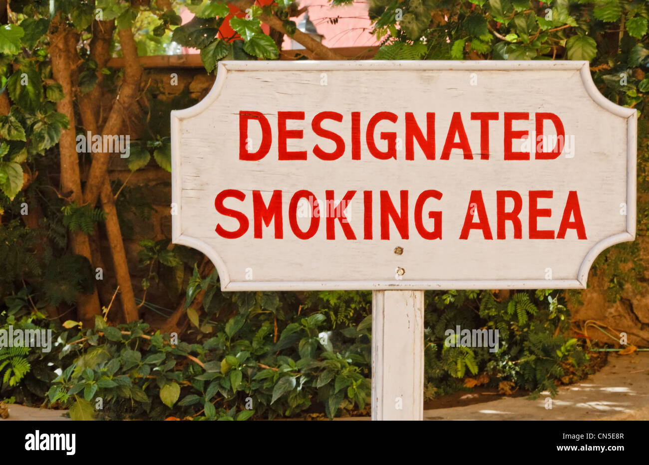 Designated smoking area sign hi-res stock photography and images - Alamy