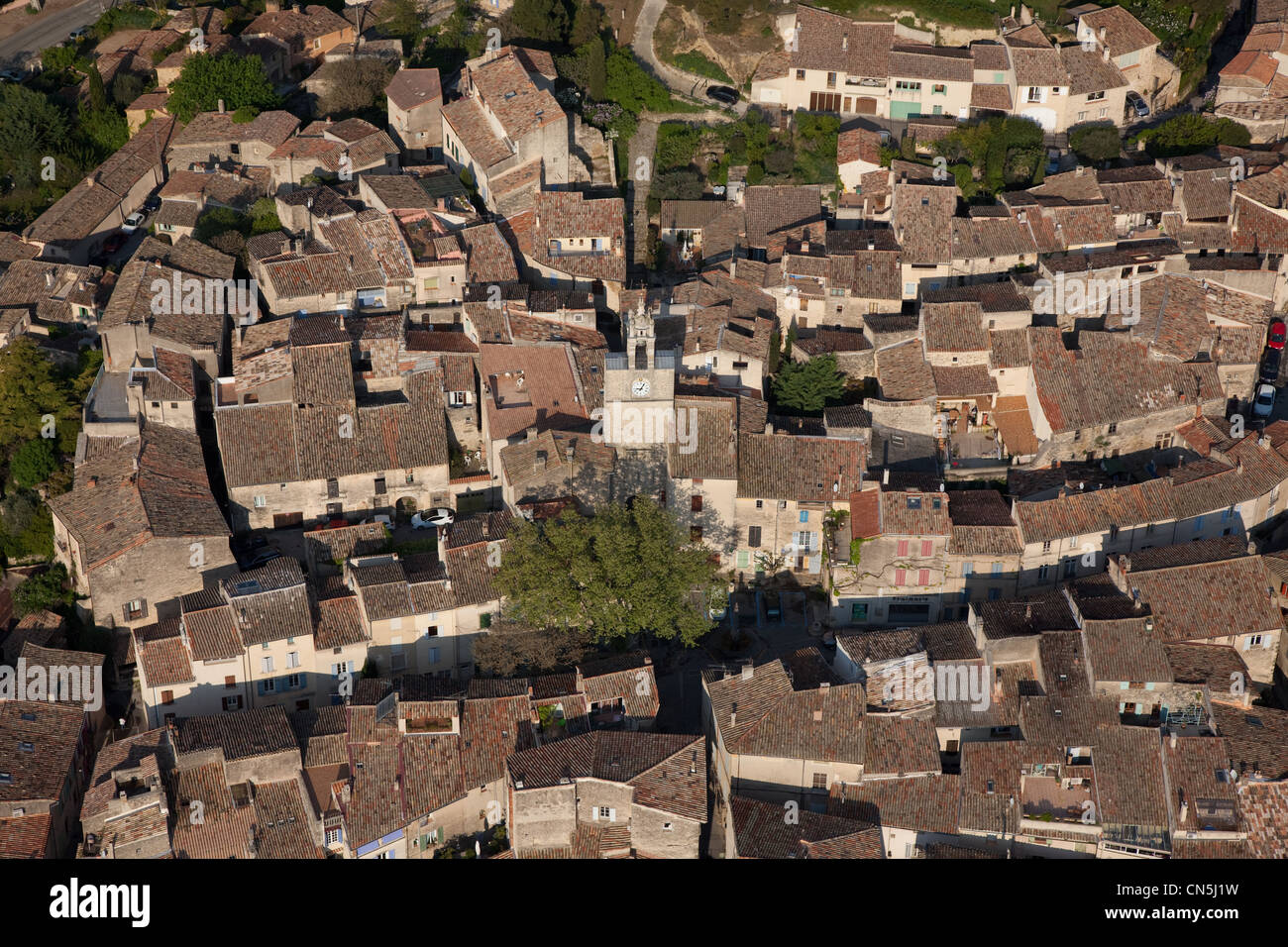 Village cucuron vaucluse luberon france hi-res stock photography and ...