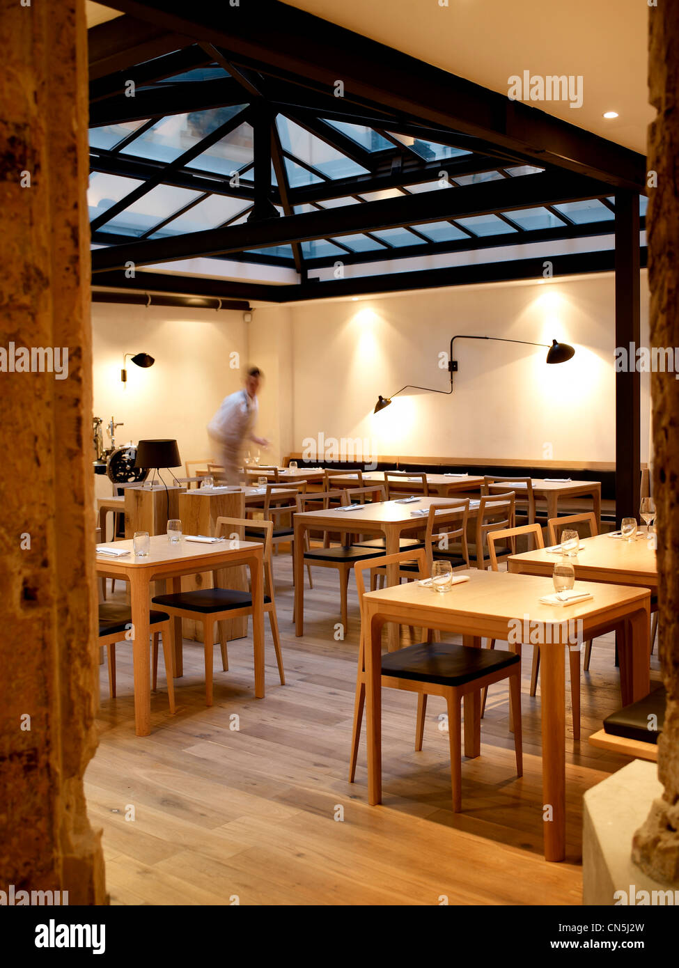 France, Paris, feature: 25 Parisian bistrots, general round of drinks ...