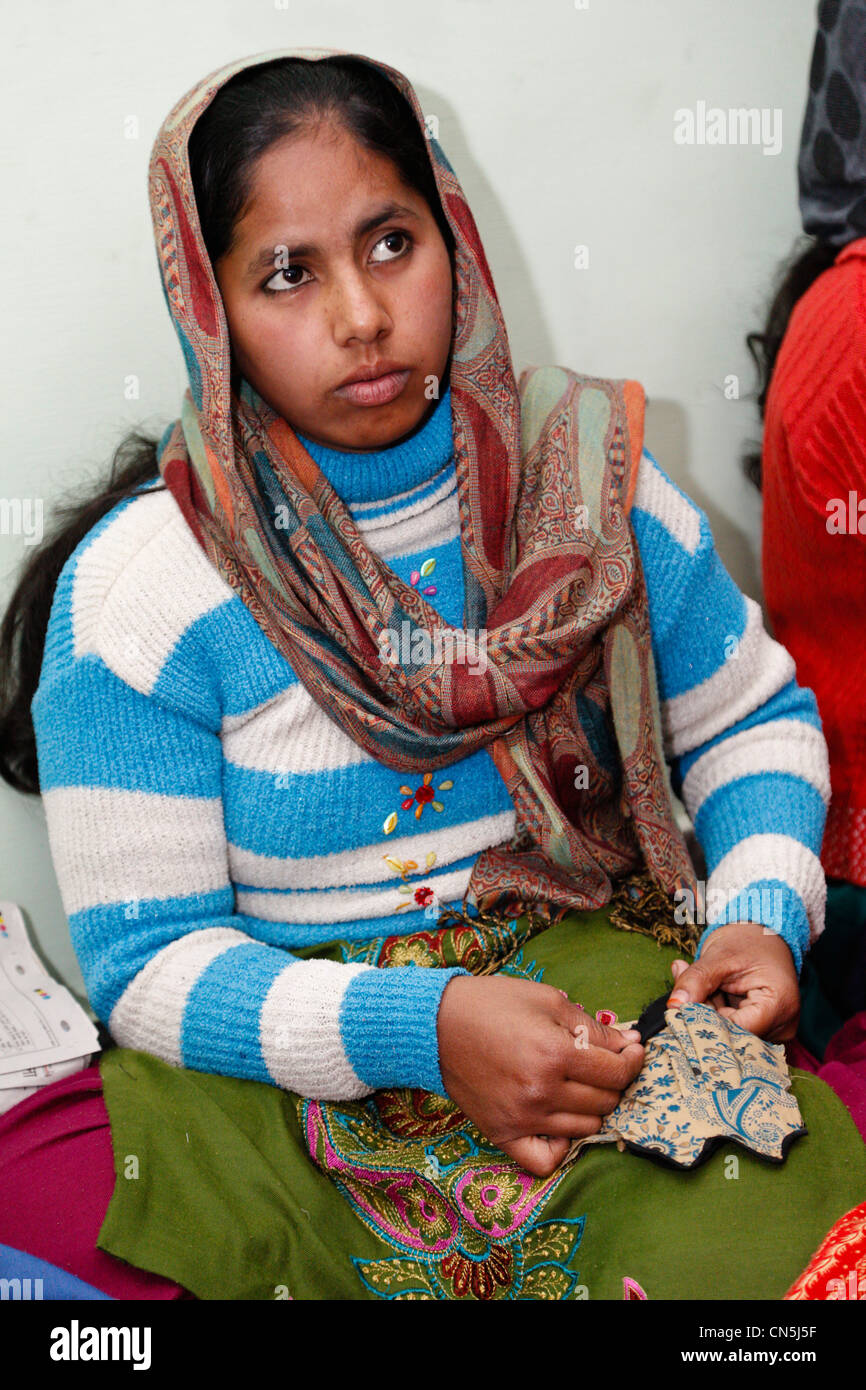 India indian sewing hi-res stock photography and images - Alamy