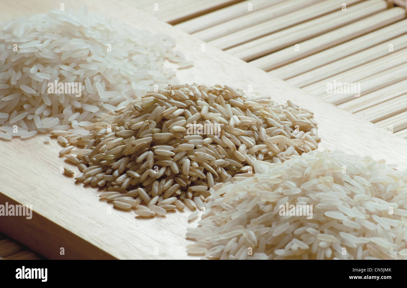 Kernels piles hi-res stock photography and images - Alamy