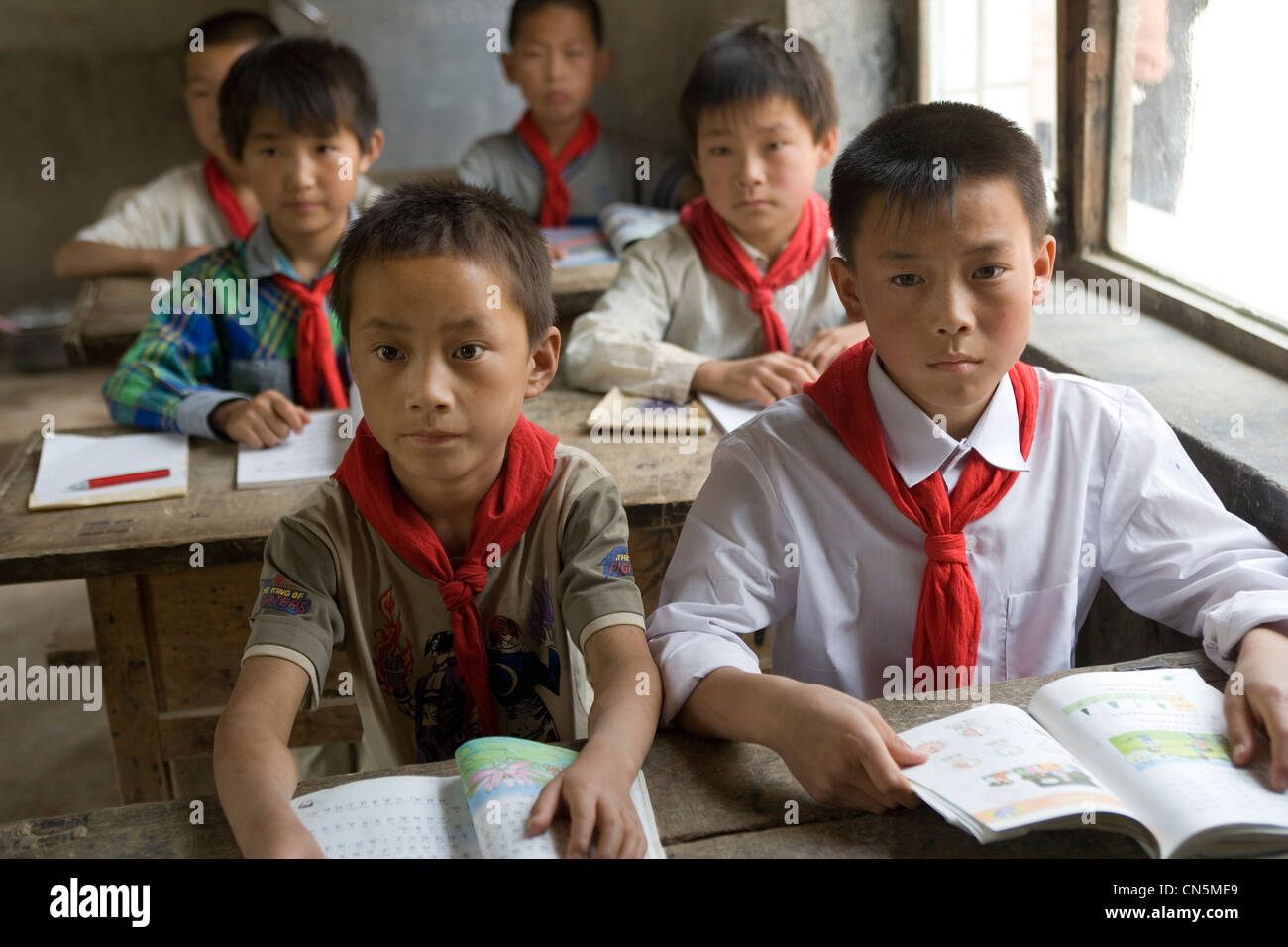 China school classroom desks hi-res stock photography and images - Alamy