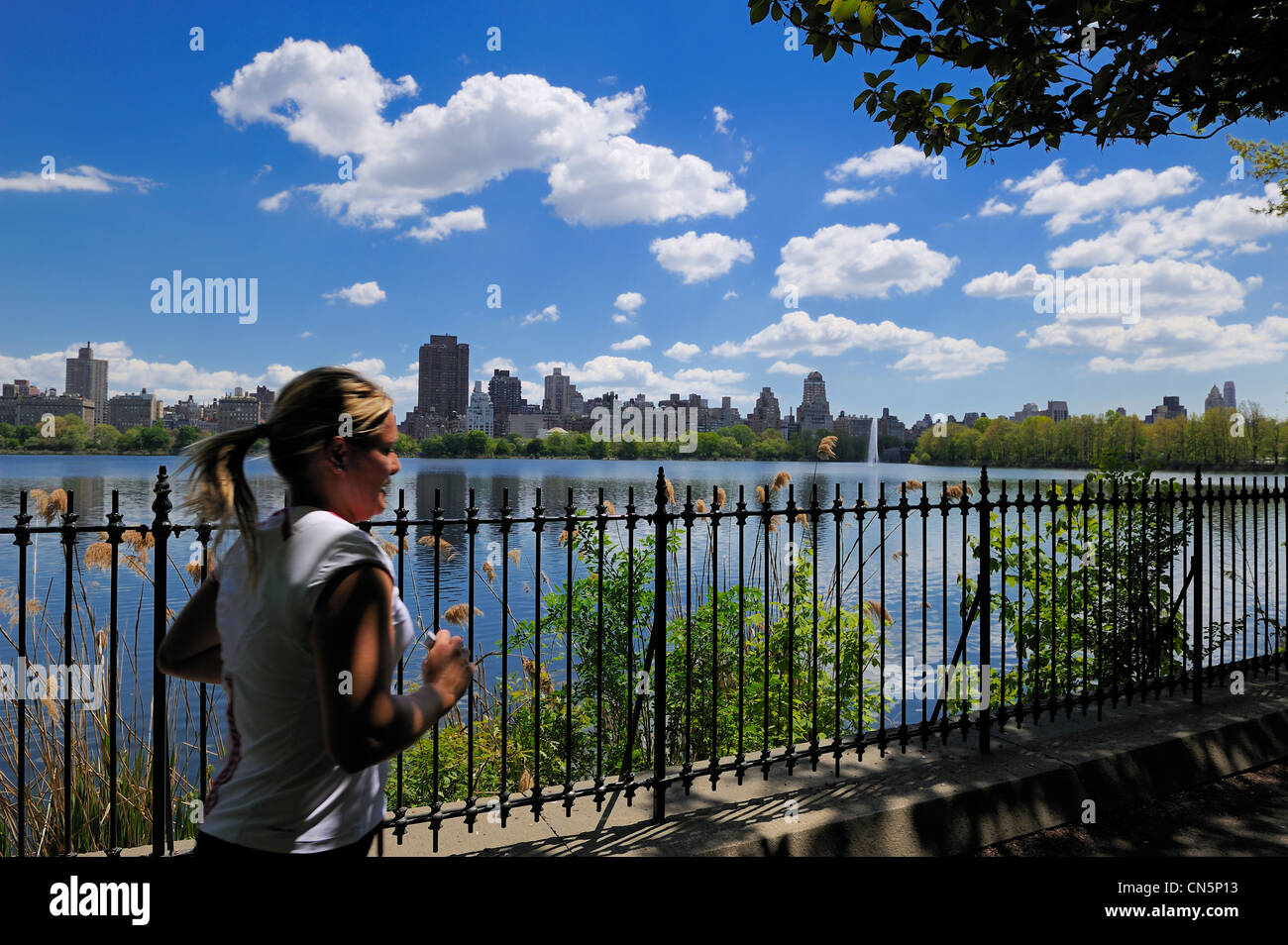 United States, New York City, Manhattan, Central Park, jogging around ...