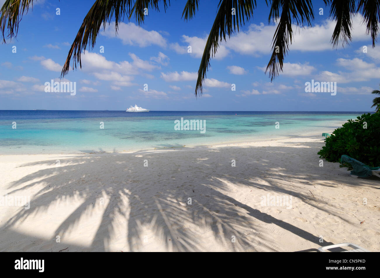 Maldives, North Male Atoll, Bandos Island, Bandos Island Resort Hotel ...