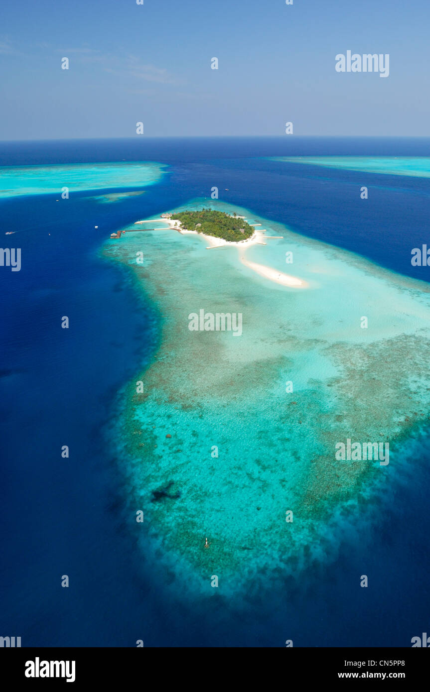 Maldives, Vaavu Felidhoo Atoll, Vaavu Dhiggiri Felidhoo Atoll (aerial ...