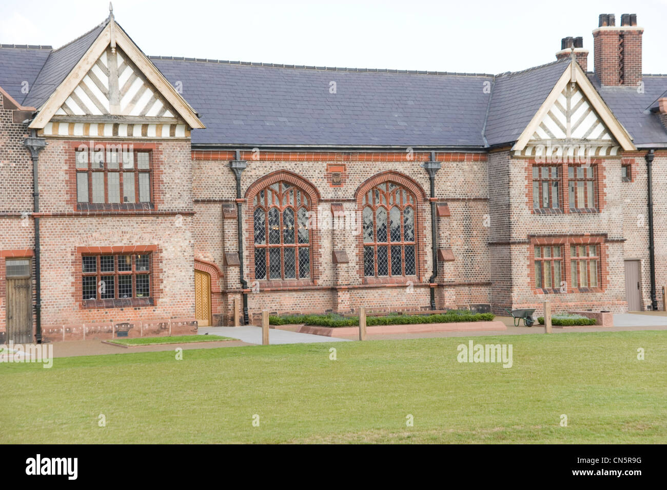 Ordsall hall hi-res stock photography and images - Alamy