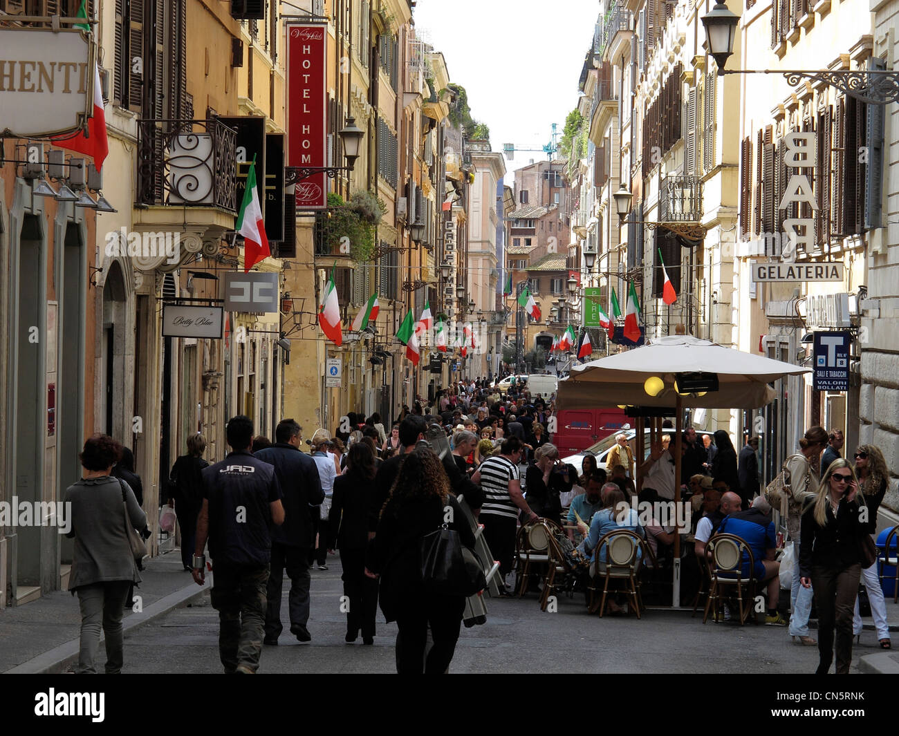 Italy Rome old town sidewalk restaurant Stock Photo - Alamy