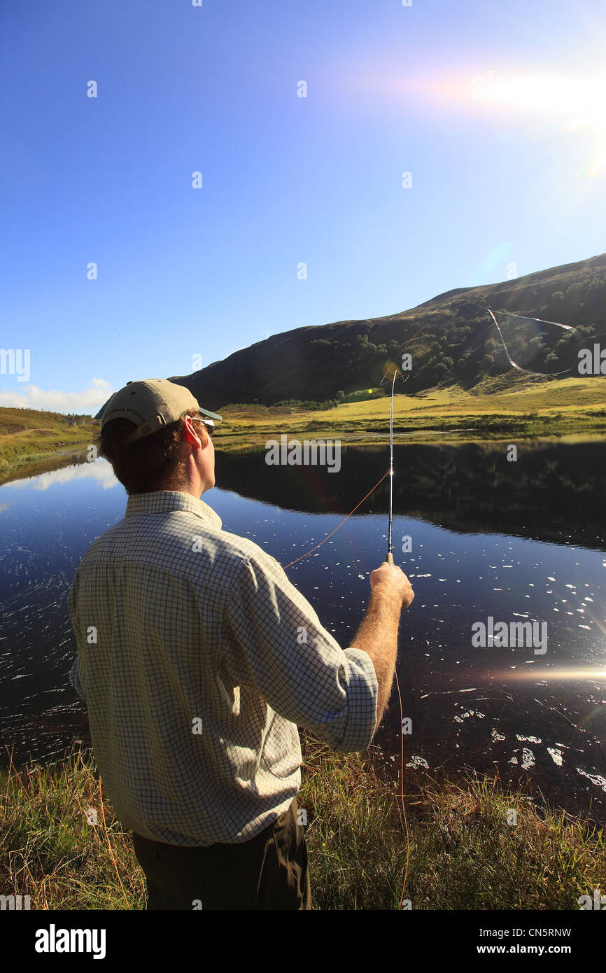 Trout flyfishing uk hi-res stock photography and images - Alamy