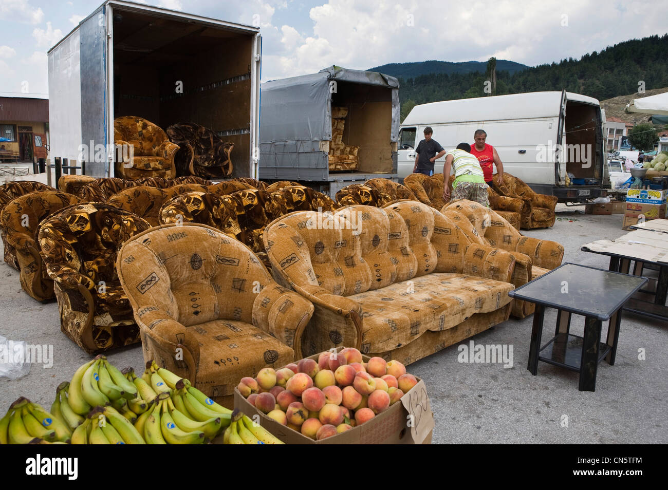Outdoor market in Yakoruda village, Balkans, Bulgaria Stock Photo - Alamy