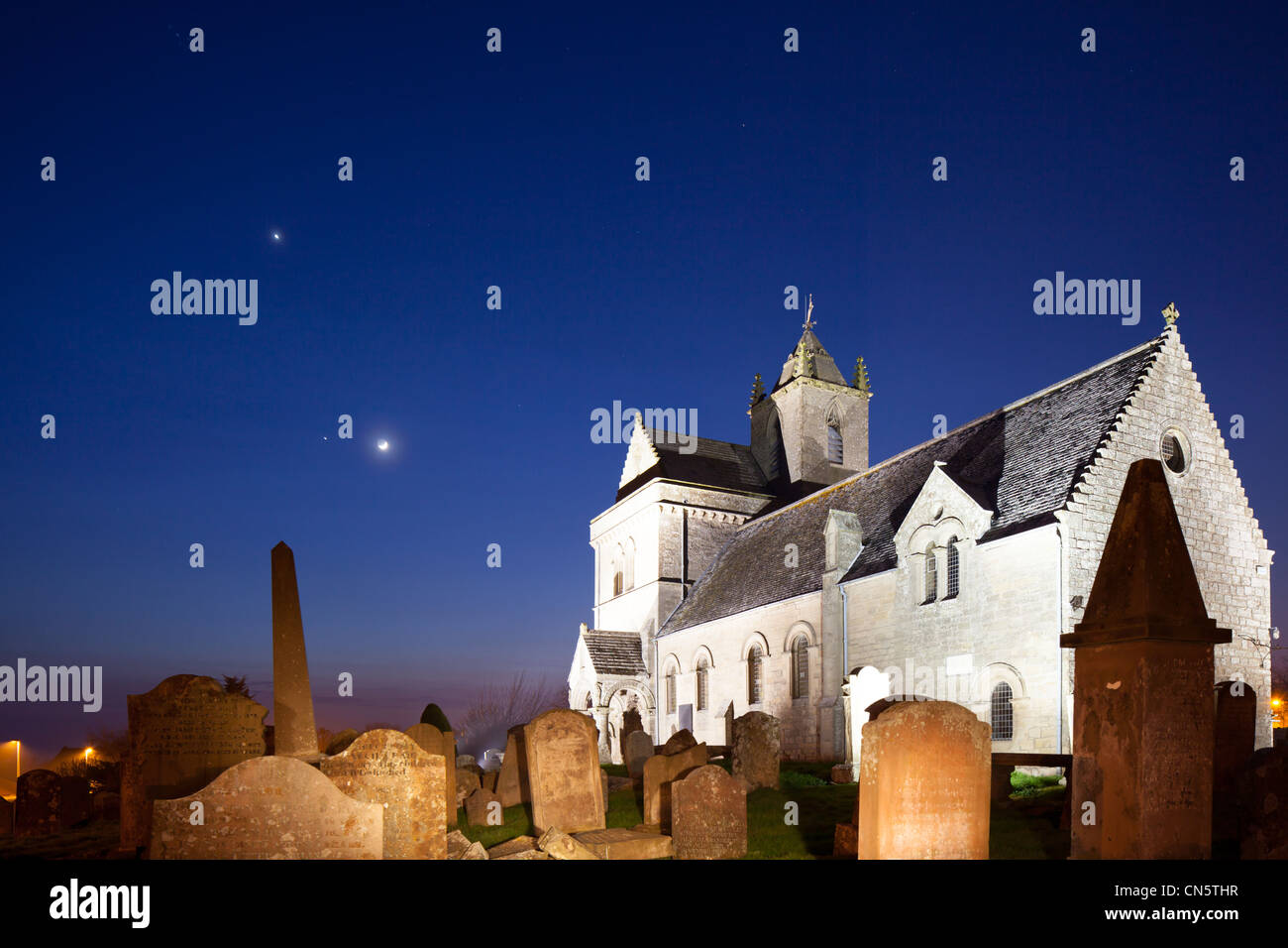 Church graveyard night hi-res stock photography and images - Alamy