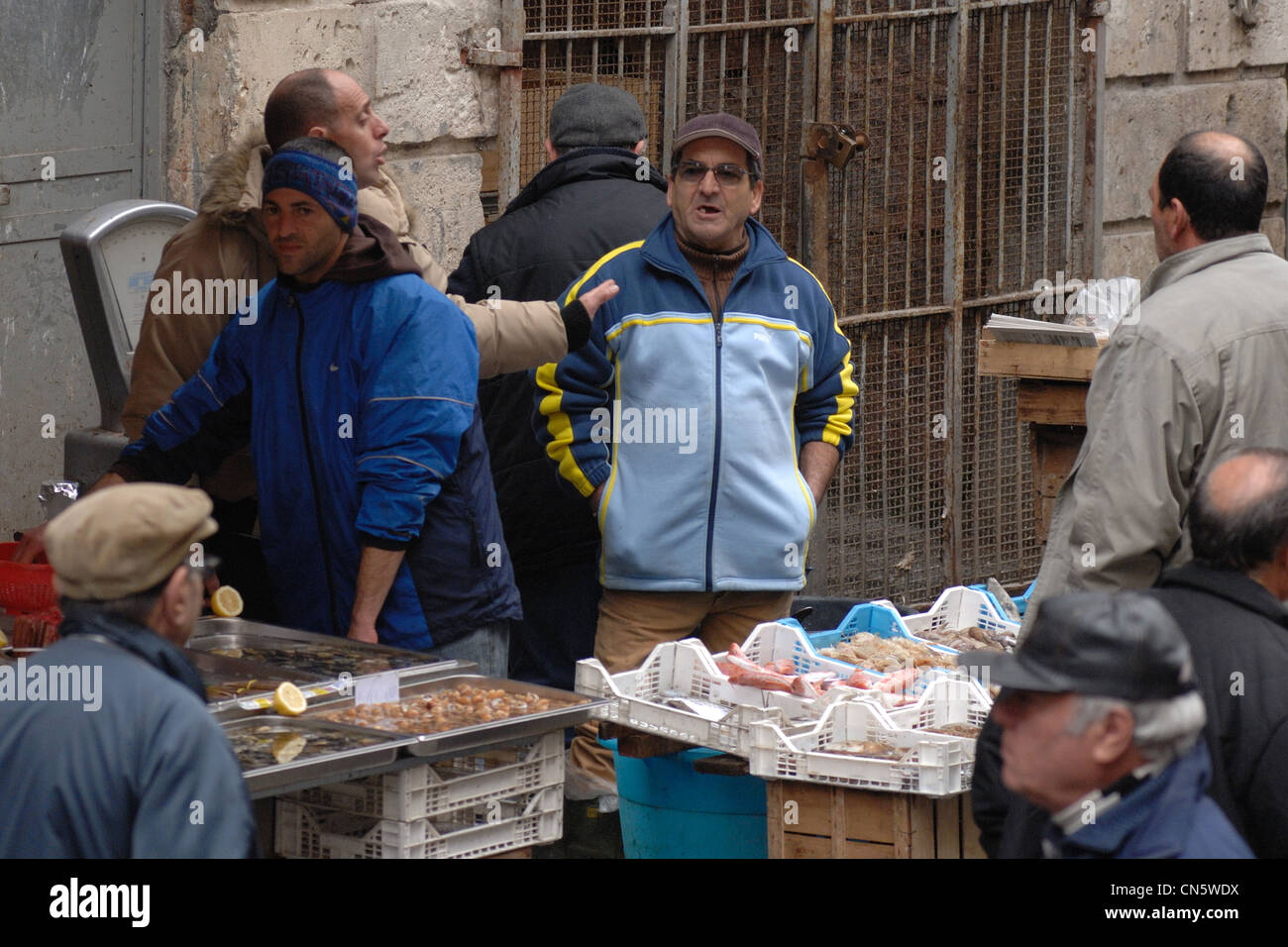 Fishmongers building hi-res stock photography and images - Alamy