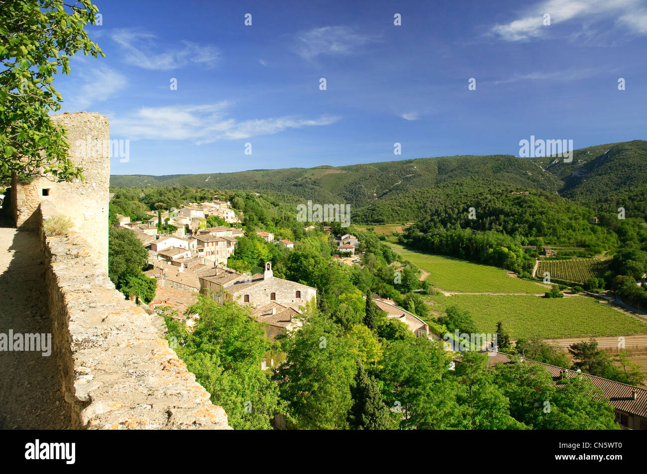 Village de menerbes hi-res stock photography and images - Alamy