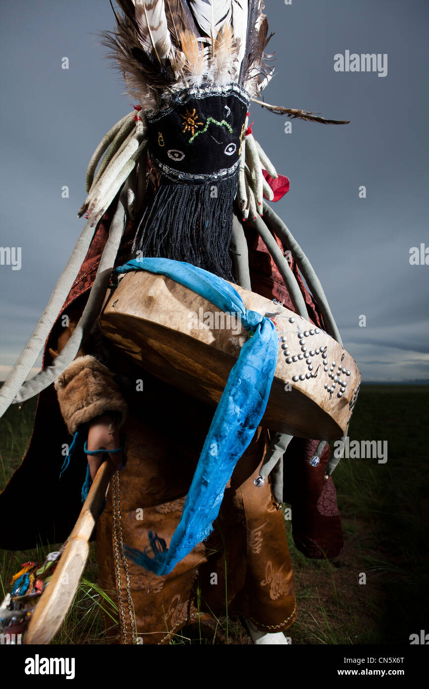 Portrait of Mongolian shaman , khuduu aral, khentii province, Mongolia ...