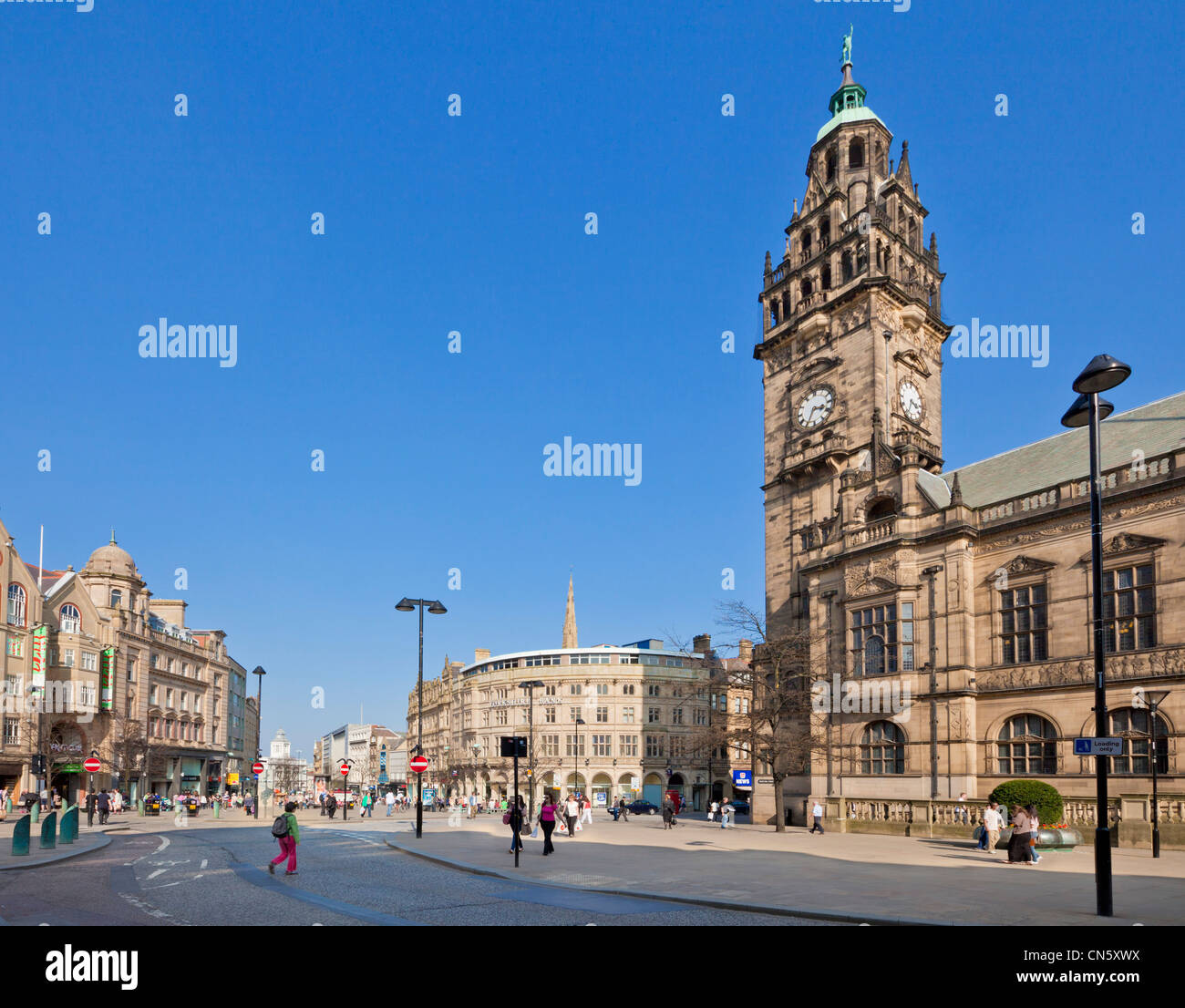 Sheffield council town hall hi-res stock photography and images - Alamy