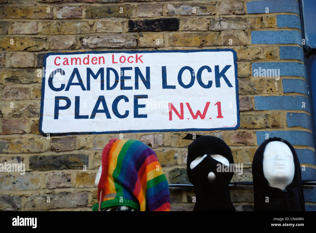 Camden lock sign hi-res stock photography and images - Alamy