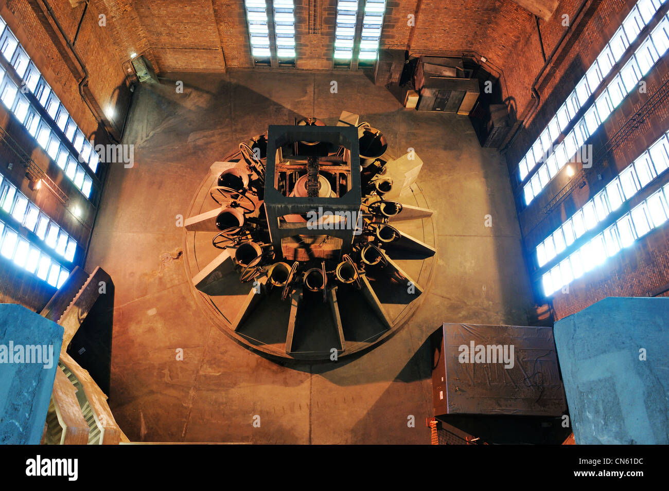 Bell chamber hi-res stock photography and images - Alamy