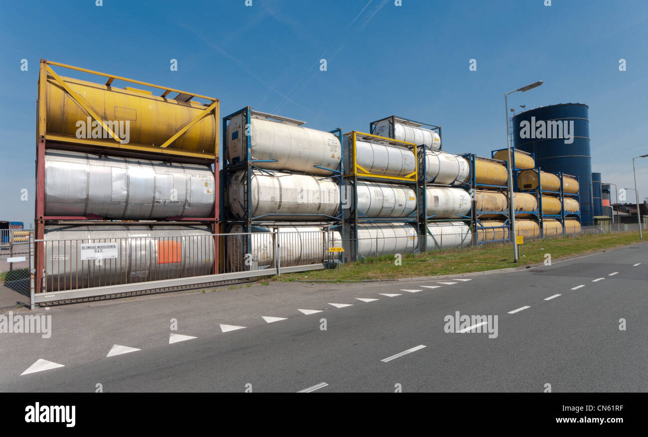 Bulk chemical storage hi-res stock photography and images - Alamy