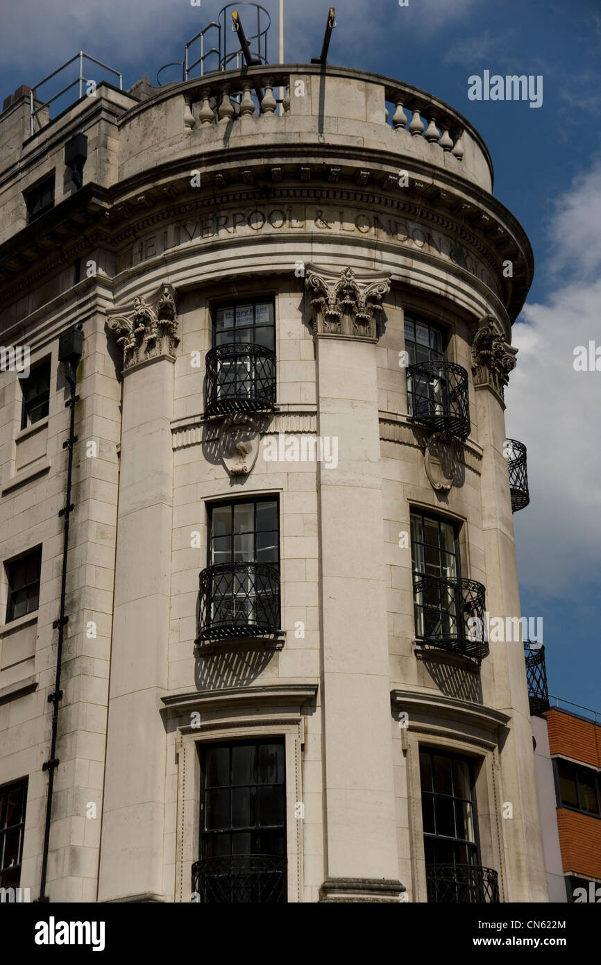 Liverpool and London Bulding in central Manchester Stock Photo - Alamy