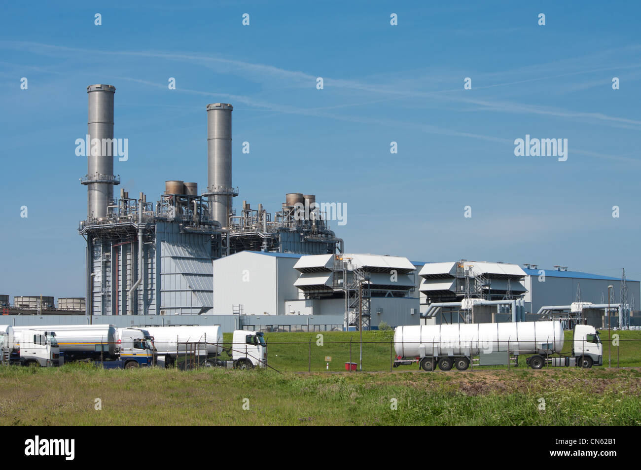 Tanker truck and oil refinery hi-res stock photography and images - Alamy