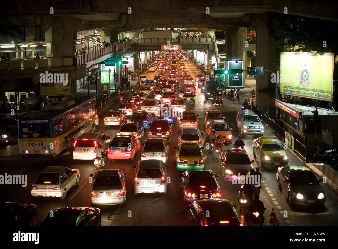 Bangkok mass transit system hi-res stock photography and images - Alamy