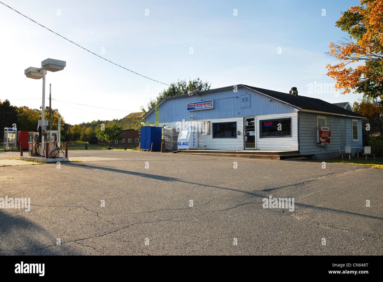 Petrol station shop hi-res stock photography and images - Alamy