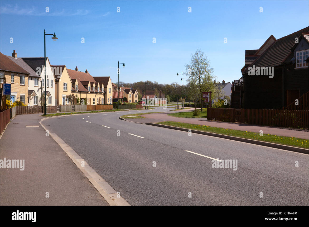 Main through road hi-res stock photography and images - Alamy