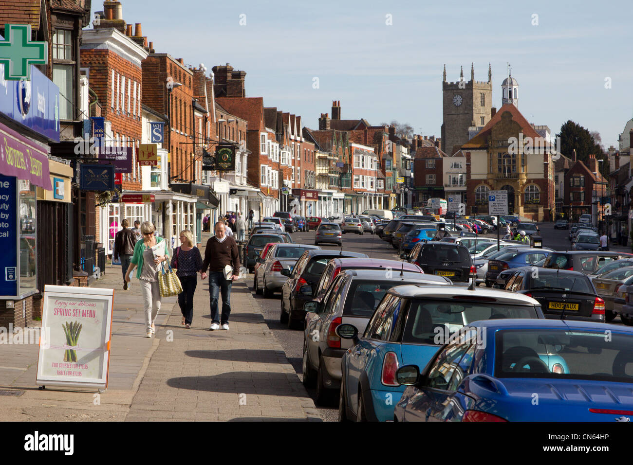 marlborough town centre high street wiltshire england Stock Photo - Alamy