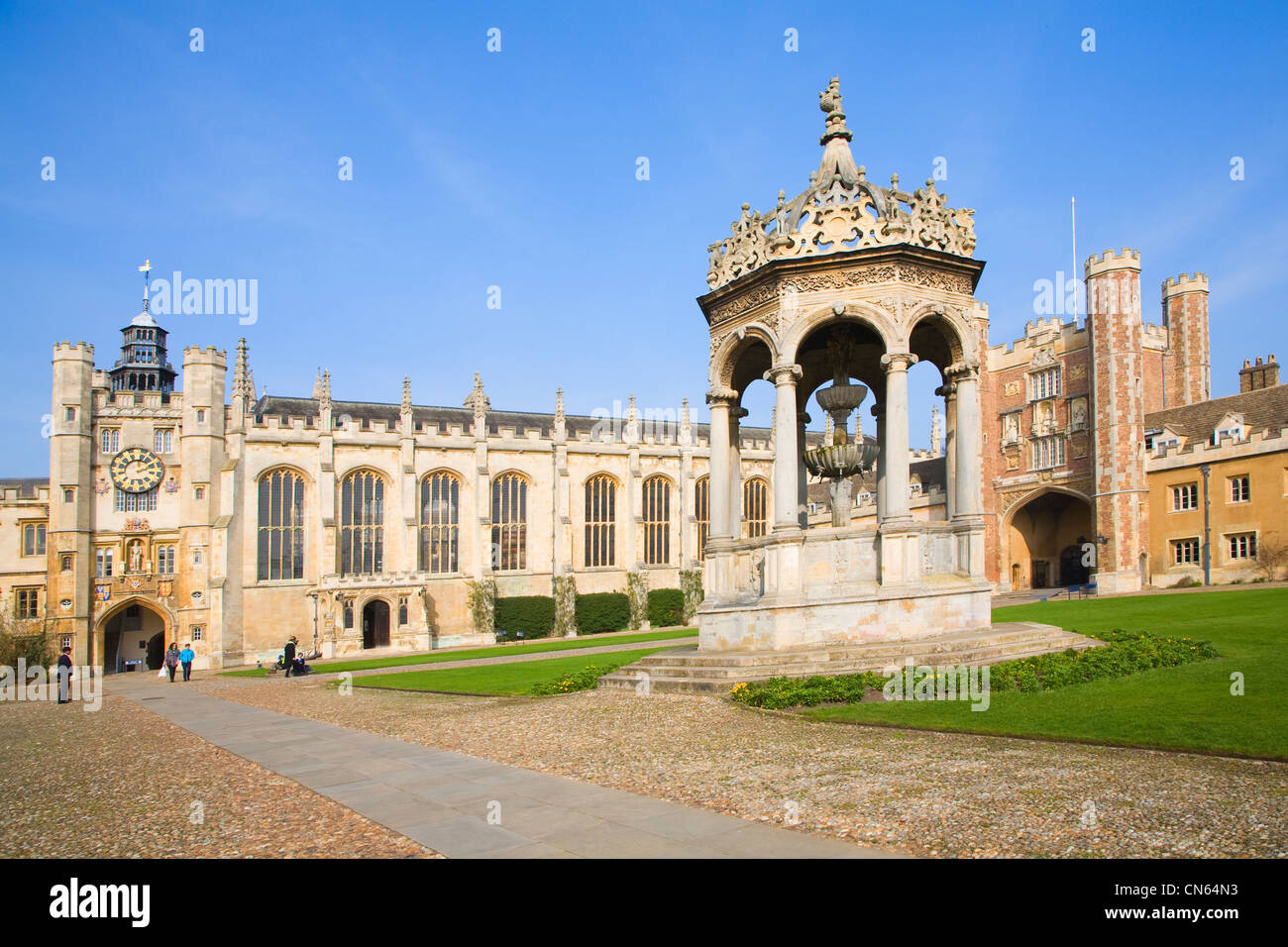 The Great Court, chapel, Fountain and Gatehouse Trinity College ...