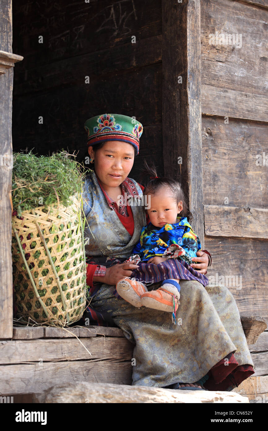 Nepali rural Tamang woman with child Nepal Stock Photo - Alamy