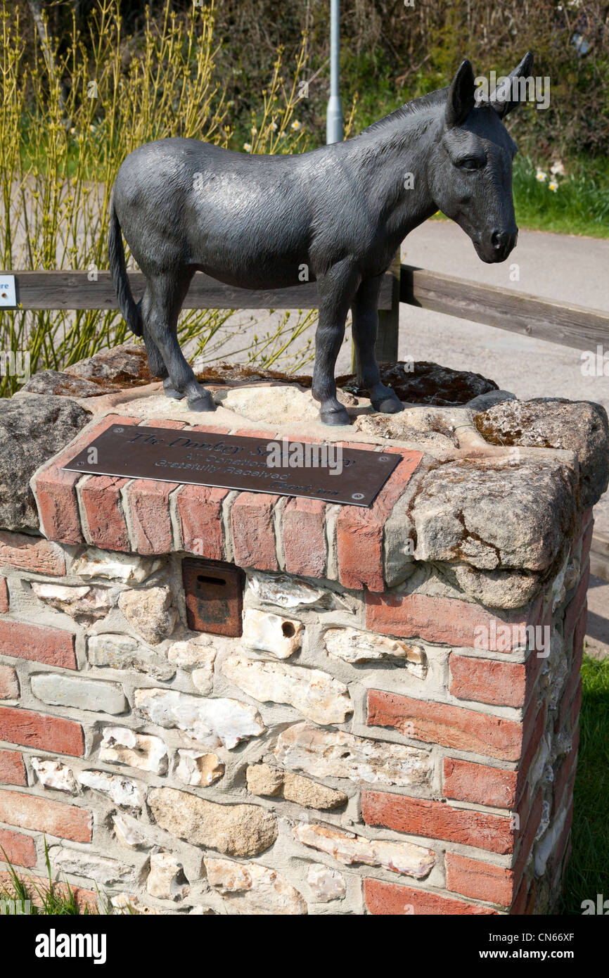 Donkey sculpture hi-res stock photography and images - Alamy