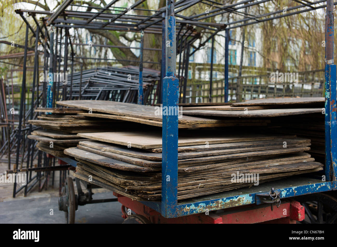 Stall wagon hi-res stock photography and images - Alamy