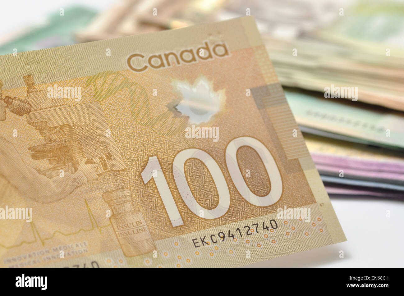Canadian 100 dollar bill hi-res stock photography and images - Alamy