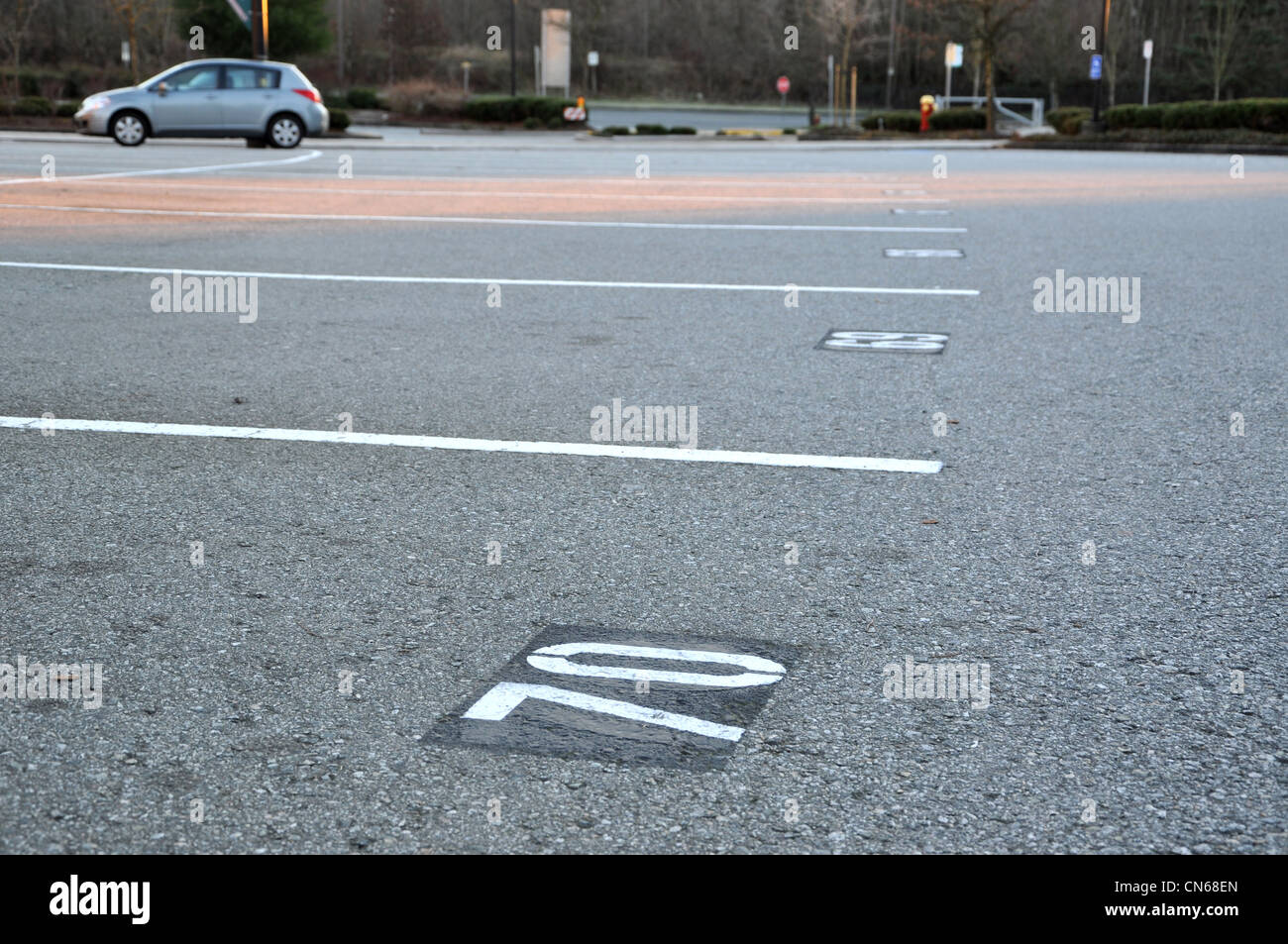 Empty parking lot Stock Photo - Alamy